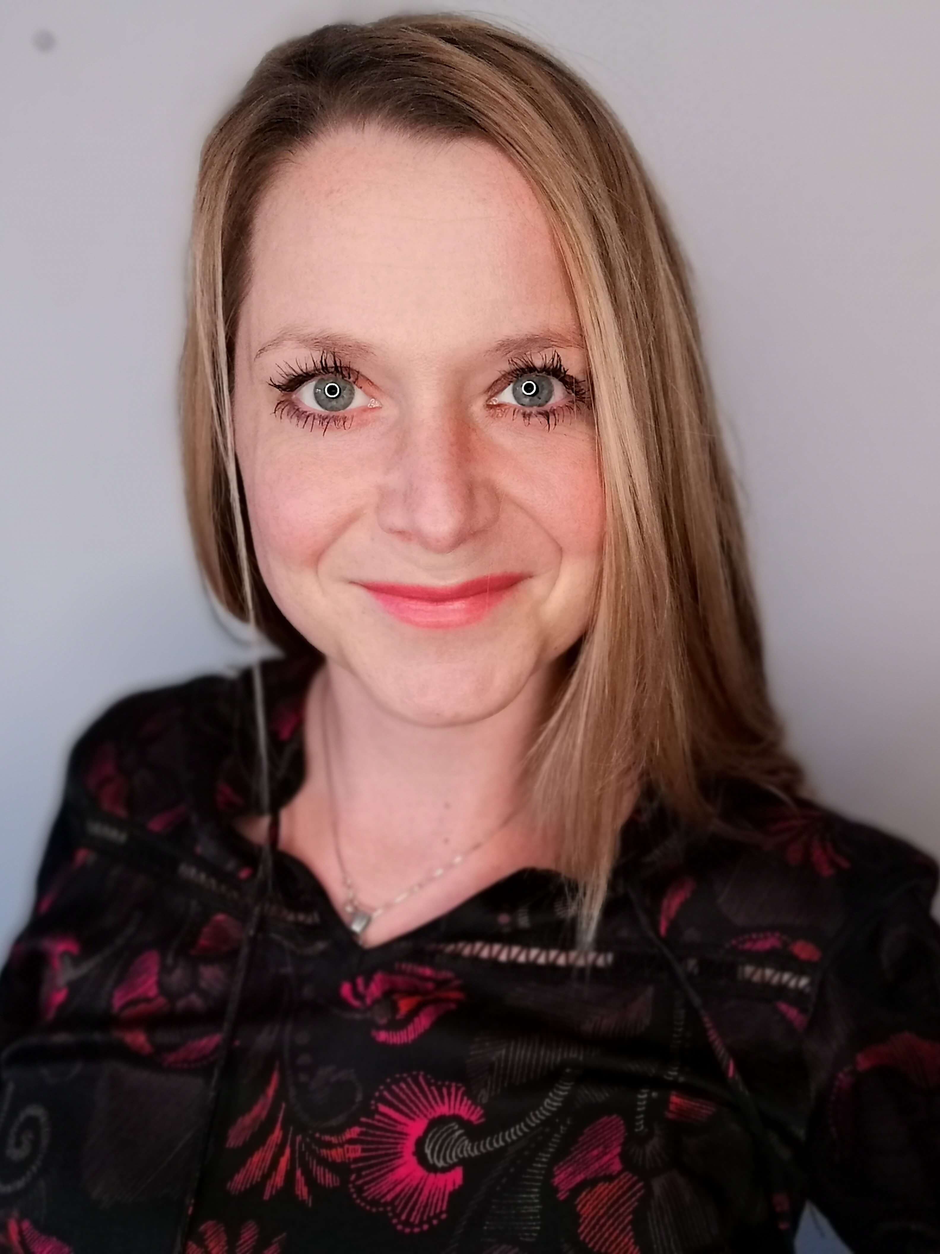 Stephanie Hoy's Instagram, Twitter & Facebook on IDCrawl